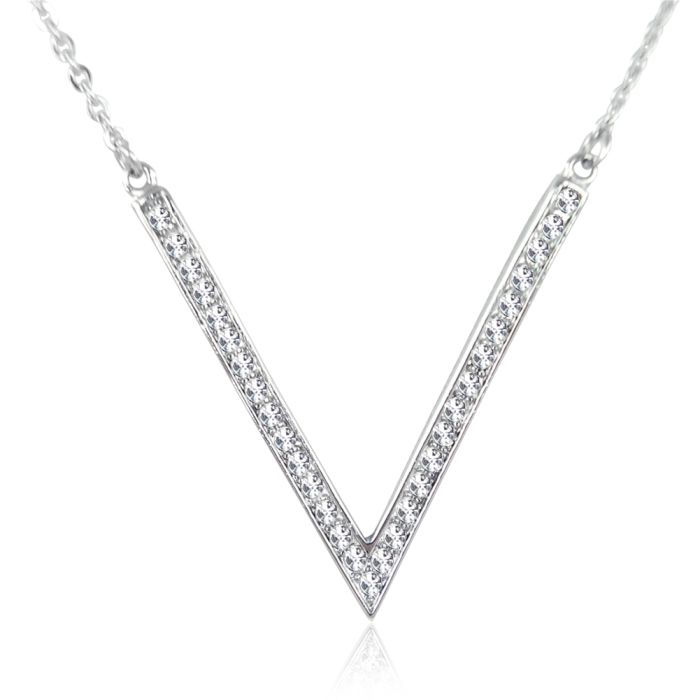 Swarovski v necklace store